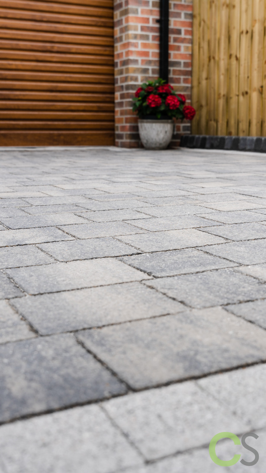 Tobermore Shannon Slate 208 x 173 x 50mm Pack 14.04m², Country Supplies